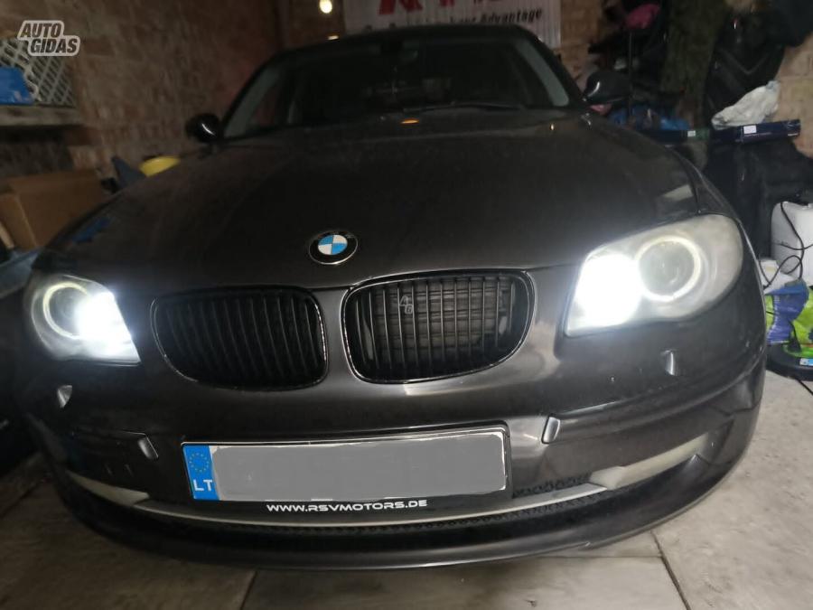 Pelēks BMW 118 2007 Marijampole, ar dzinēja tilpumu 2.00 L un nobraukumu 263 tūkst. km par 2399 €, foto 23 vietnē AUTOMOTO.COM.LV