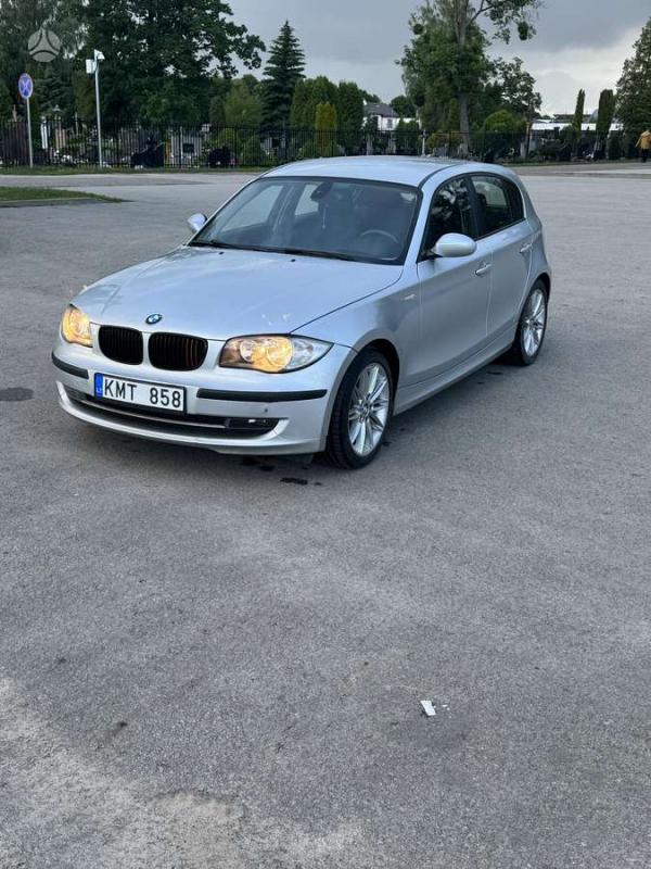 Pelēks BMW 118 2007 Kauņa, ar dzinēja tilpumu 0.00 L un nobraukumu 354 tūkst. km par 2700 €, foto 1 vietnē AUTOMOTO.COM.LV
