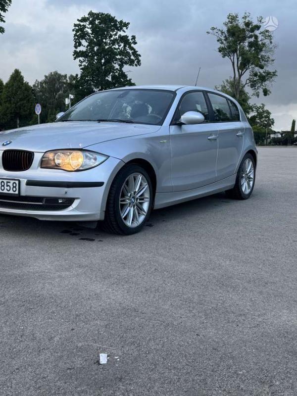 Pelēks BMW 118 2007 Kauņa, ar dzinēja tilpumu 0.00 L un nobraukumu 354 tūkst. km par 2700 €, foto 2 vietnē AUTOMOTO.COM.LV