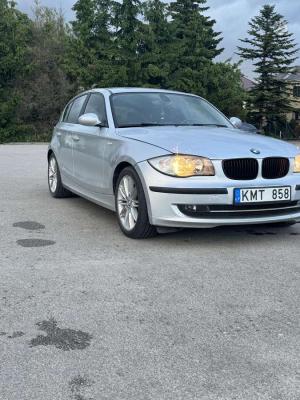 Pelēks BMW 118 2007 Kauņa, ar dzinēja tilpumu 0.00 L un nobraukumu 354 tūkst. km par 2700 €, foto 4 vietnē AUTOMOTO.COM.LV