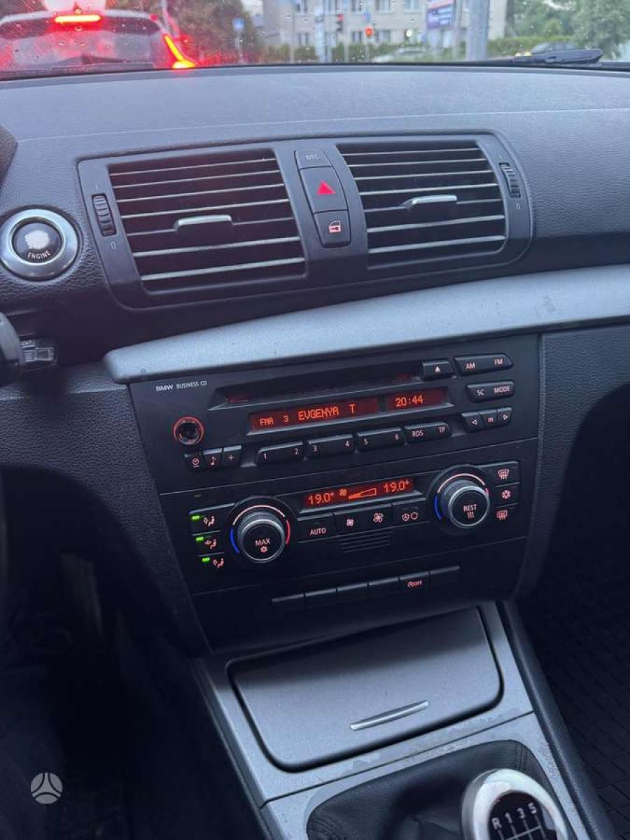 Pelēks BMW 118 2007 Kauņa, ar dzinēja tilpumu 0.00 L un nobraukumu 354 tūkst. km par 2700 €, foto 10 vietnē AUTOMOTO.COM.LV