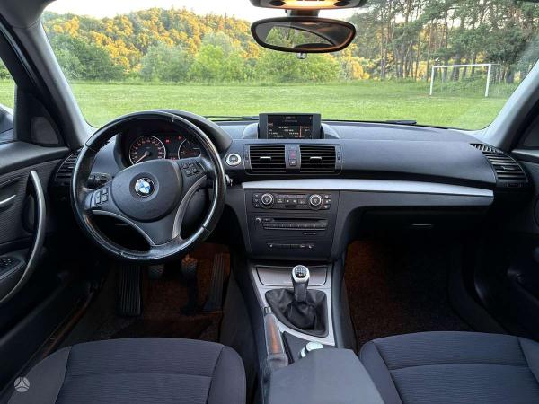 Pelēks BMW 118 2007 Kauņa, ar dzinēja tilpumu 2.00 L un nobraukumu 246 tūkst. km par 2700 €, foto 8 vietnē AUTOMOTO.COM.LV