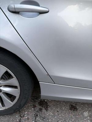 Grey BMW 118 2007 in Kaunas, with an engine capacity of 2.00 L and mileage of 246 thousand km for 2700 €, photo 15 on AUTOMOTO.COM.LV