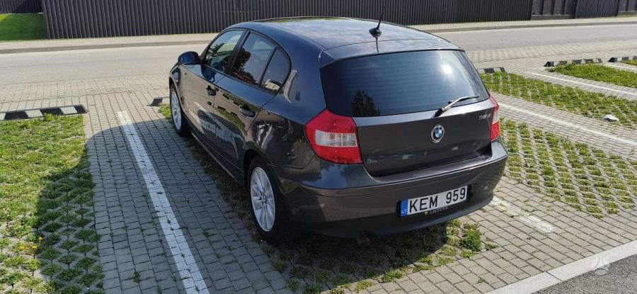 Pelēks BMW 118 2007 Vilkaviškis, ar dzinēja tilpumu 2.00 L un nobraukumu 192 tūkst. km par 4100 €, foto 5 vietnē AUTOMOTO.COM.LV