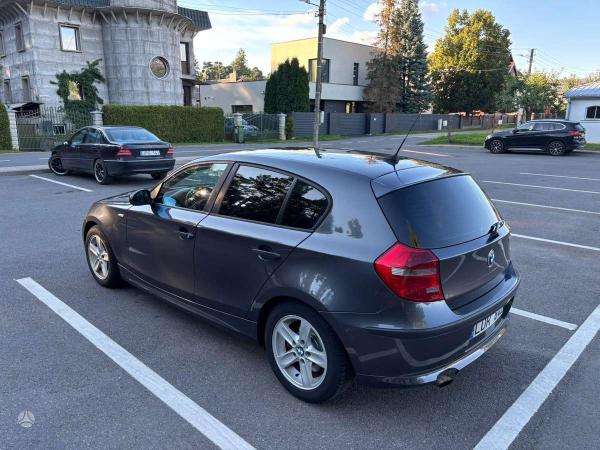 Pelēks BMW 118 2007 Kauņa, ar dzinēja tilpumu 2.00 L un nobraukumu 281 tūkst. km par 2890 €, foto 6 vietnē AUTOMOTO.COM.LV