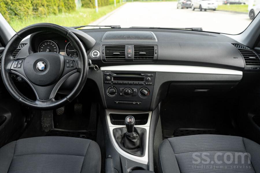 Pelēks BMW 118 2008 Jelgava, ar dzinēja tilpumu 2.00 L un nobraukumu 255 tūkst. km par 3400 €, foto 9 vietnē AUTOMOTO.COM.LV