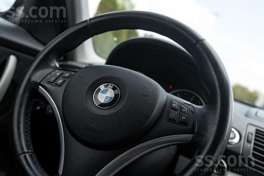 Pelēks BMW 118 2008 Jelgava, ar dzinēja tilpumu 2.00 L un nobraukumu 255 tūkst. km par 3400 €, foto 15 vietnē AUTOMOTO.COM.LV
