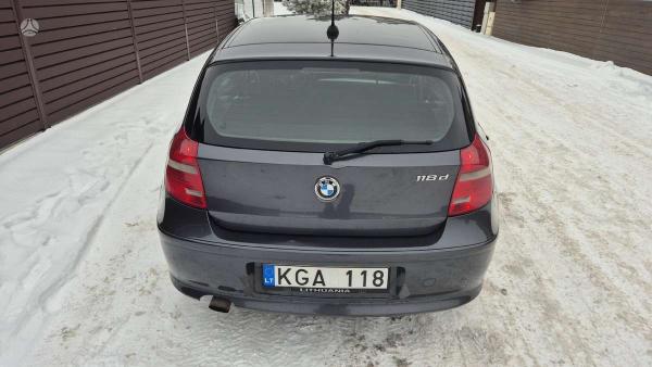 Pelēks BMW 118 2008 Kauņa, ar dzinēja tilpumu 2.00 L un nobraukumu 257 tūkst. km par 2000 €, foto 3 vietnē AUTOMOTO.COM.LV