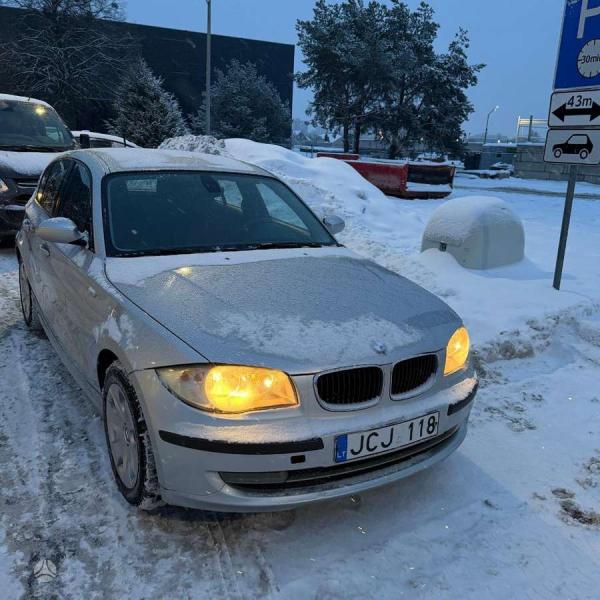 Pelēks BMW 118 2008 Kauņa, ar dzinēja tilpumu 2.00 L un nobraukumu 252 tūkst. km par 3000 €, foto 1 vietnē AUTOMOTO.COM.LV