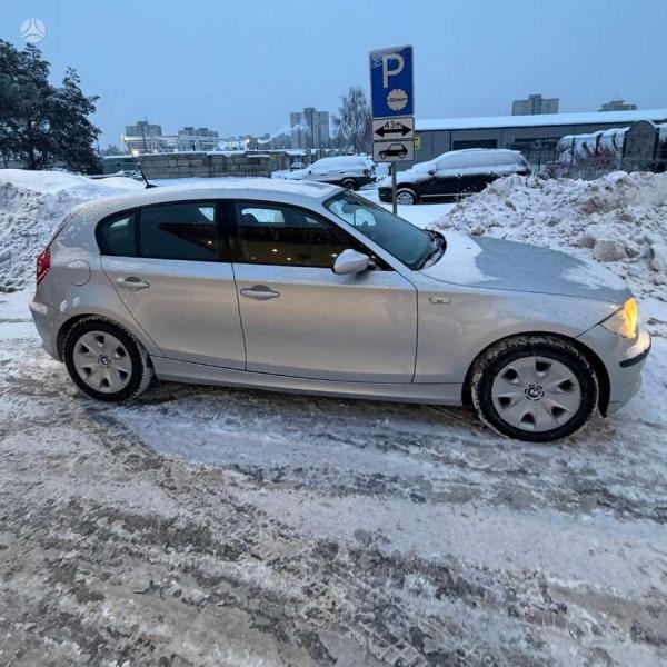Pelēks BMW 118 2008 Kauņa, ar dzinēja tilpumu 2.00 L un nobraukumu 252 tūkst. km par 3000 €, foto 2 vietnē AUTOMOTO.COM.LV