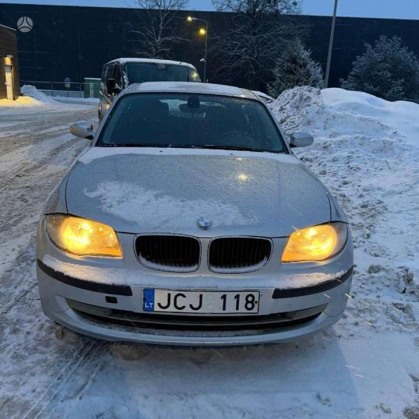 Pelēks BMW 118 2008 Kauņa, ar dzinēja tilpumu 2.00 L un nobraukumu 252 tūkst. km par 3000 €, foto 3 vietnē AUTOMOTO.COM.LV