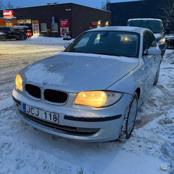 Pelēks BMW 118 2008 Kauņa, ar dzinēja tilpumu 2.00 L un nobraukumu 252 tūkst. km par 3000 €, foto 10 vietnē AUTOMOTO.COM.LV