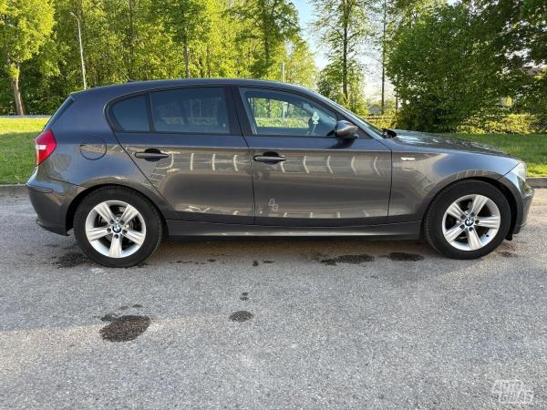 Pelēks BMW 118 2008 Marijampole, ar dzinēja tilpumu 2.00 L un nobraukumu 273 tūkst. km par 3350 €, foto 2 vietnē AUTOMOTO.COM.LV
