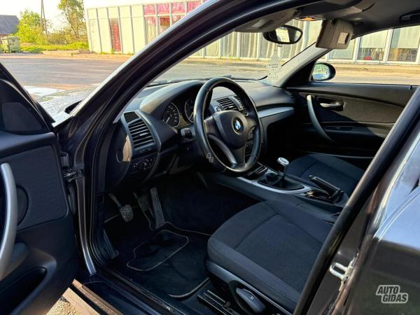 Pelēks BMW 118 2008 Marijampole, ar dzinēja tilpumu 2.00 L un nobraukumu 273 tūkst. km par 3350 €, foto 8 vietnē AUTOMOTO.COM.LV