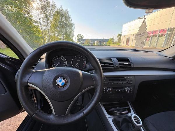 Pelēks BMW 118 2008 Marijampole, ar dzinēja tilpumu 2.00 L un nobraukumu 273 tūkst. km par 3350 €, foto 10 vietnē AUTOMOTO.COM.LV