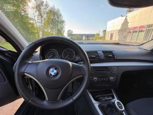 Grey BMW 118 2008 in Marijampole, with an engine capacity of 2.00 L and mileage of 273 thousand km for 3350 €, photo 11 on AUTOMOTO.COM.LV