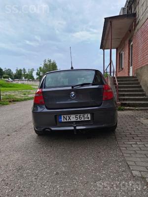 Pelēks BMW 118 2008 Cēsis, ar dzinēja tilpumu 2.00 L un nobraukumu 249 tūkst. km par 4800 €, foto  vietnē AUTOMOTO.COM.LV