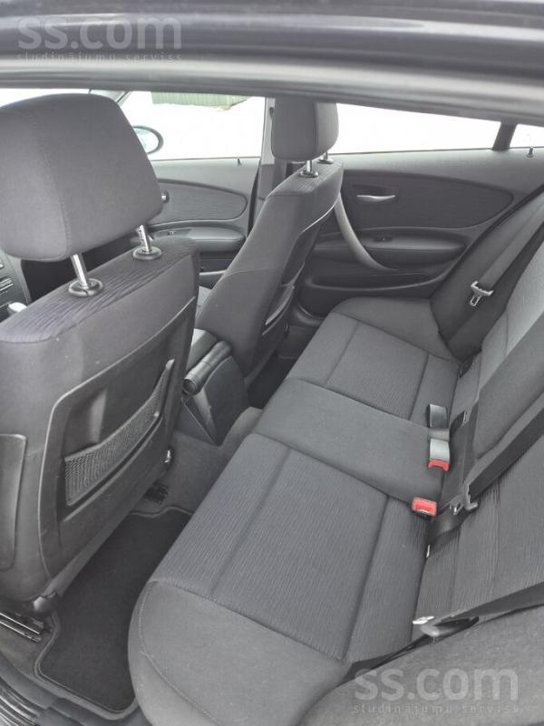 Grey BMW 118 2008 in Cesis, with an engine capacity of 2.00 L and mileage of 249 thousand km for 4800 €, photo 5 on AUTOMOTO.COM.LV