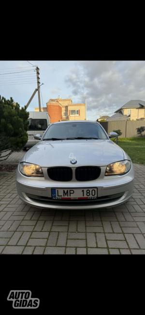 Grey BMW 118 2008 in Ukmerge, with an engine capacity of 2.00 L and mileage of 268 thousand km for 3000 €, photo  on AUTOMOTO.COM.LV