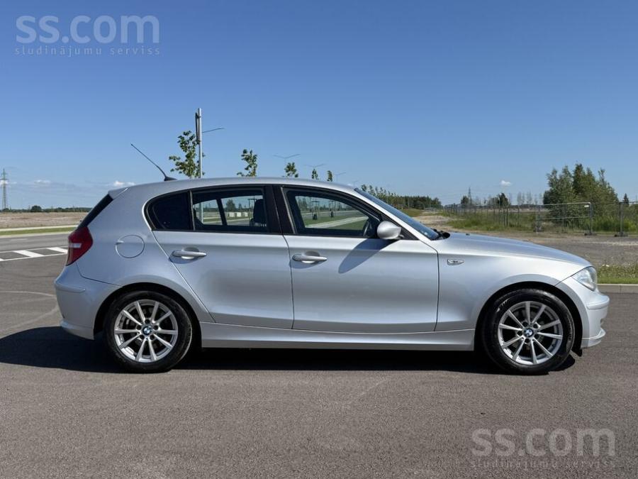 Grey BMW 118 2008 in Liepaja, with an engine capacity of 2.00 L and mileage of 283 thousand km for 3800 €, photo 6 on AUTOMOTO.COM.LV