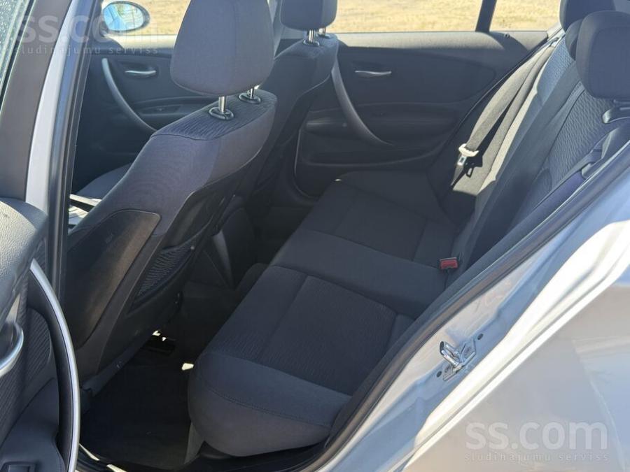 Grey BMW 118 2008 in Liepaja, with an engine capacity of 2.00 L and mileage of 283 thousand km for 3800 €, photo 11 on AUTOMOTO.COM.LV