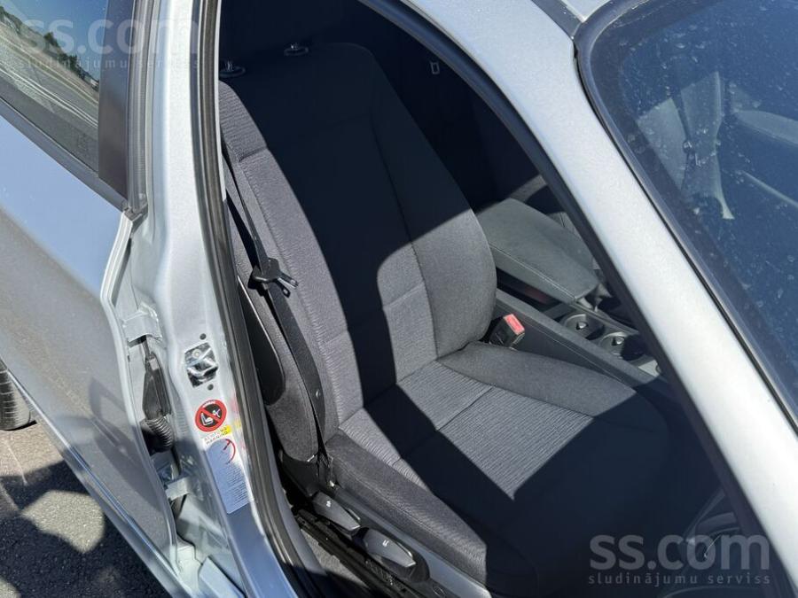 Grey BMW 118 2008 in Liepaja, with an engine capacity of 2.00 L and mileage of 283 thousand km for 3800 €, photo 14 on AUTOMOTO.COM.LV