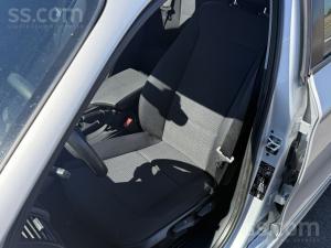 Grey BMW 118 2008 in Liepaja, with an engine capacity of 2.00 L and mileage of 283 thousand km for 3800 €, photo 16 on AUTOMOTO.COM.LV