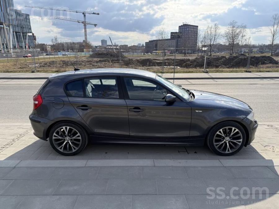 Pelēks BMW 118 2008 Rīga, ar dzinēja tilpumu 2.00 L un nobraukumu 219 tūkst. km par 1500 €, foto 5 vietnē AUTOMOTO.COM.LV