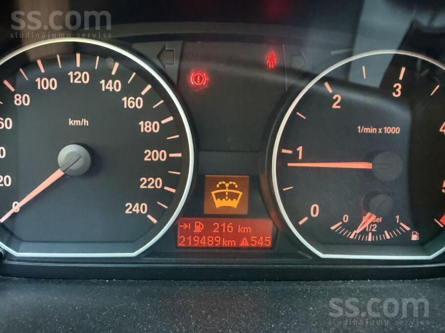 Pelēks BMW 118 2008 Rīga, ar dzinēja tilpumu 2.00 L un nobraukumu 219 tūkst. km par 1500 €, foto 9 vietnē AUTOMOTO.COM.LV