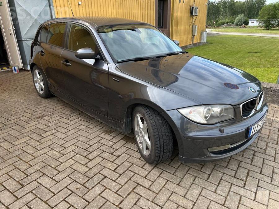 Grey BMW 118 2008 in Cesis, with an engine capacity of 2.00 L and mileage of 268 thousand km for 4290 €, photo 1 on AUTOMOTO.COM.LV