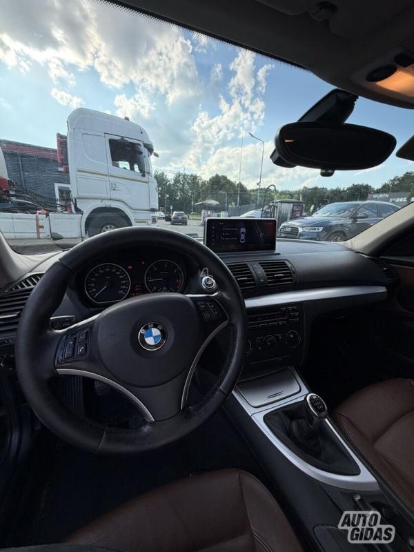 Pelēks BMW 118 2008 Viļņa, ar dzinēja tilpumu 2.00 L un nobraukumu 244 tūkst. km par 2750 €, foto 7 vietnē AUTOMOTO.COM.LV