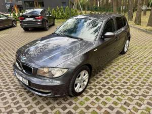 Pelēks BMW 118 2008 Kauņa, ar dzinēja tilpumu 2.00 L un nobraukumu 230 tūkst. km par 3999 €, foto  vietnē AUTOMOTO.COM.LV