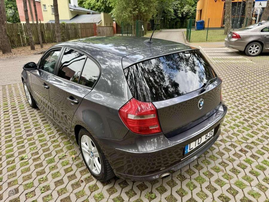 Pelēks BMW 118 2008 Kauņa, ar dzinēja tilpumu 2.00 L un nobraukumu 230 tūkst. km par 3999 €, foto 5 vietnē AUTOMOTO.COM.LV