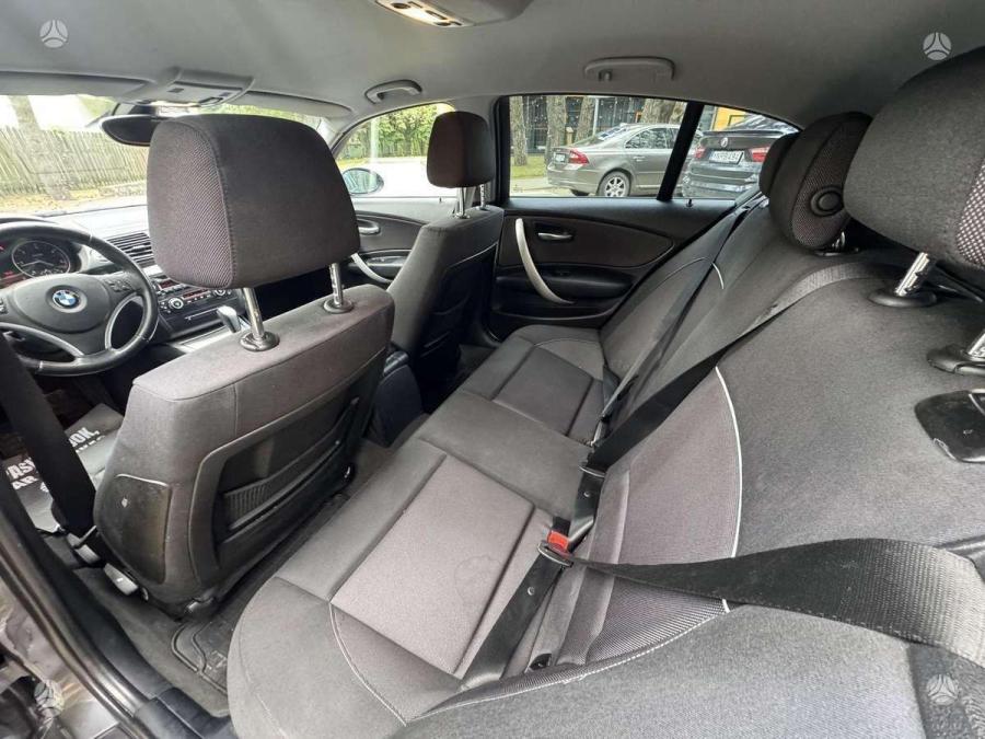 Pelēks BMW 118 2008 Kauņa, ar dzinēja tilpumu 2.00 L un nobraukumu 230 tūkst. km par 3999 €, foto 7 vietnē AUTOMOTO.COM.LV