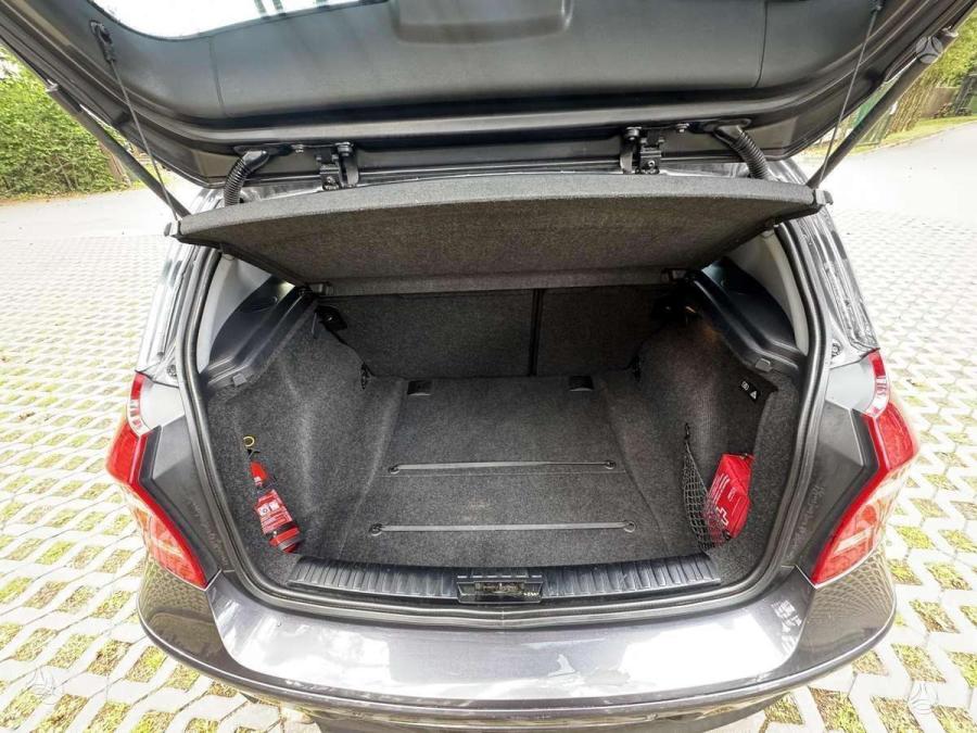 Pelēks BMW 118 2008 Kauņa, ar dzinēja tilpumu 2.00 L un nobraukumu 230 tūkst. km par 3999 €, foto 9 vietnē AUTOMOTO.COM.LV
