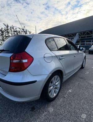 Grey BMW 118 2008 in Vilnius, with an engine capacity of 2.00 L and mileage of 260 thousand km for 2600 €, photo 7 on AUTOMOTO.COM.LV