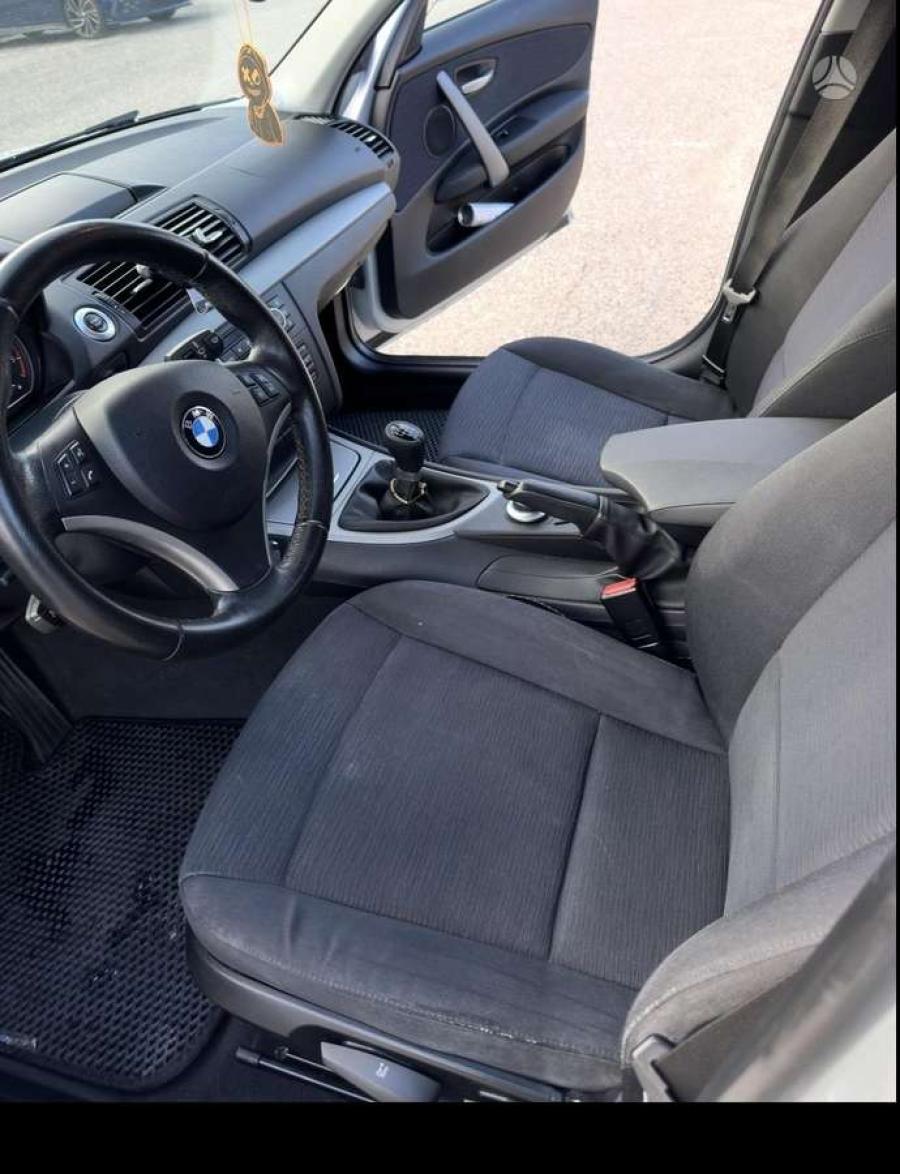 Grey BMW 118 2008 in Vilnius, with an engine capacity of 2.00 L and mileage of 260 thousand km for 2600 €, photo 16 on AUTOMOTO.COM.LV