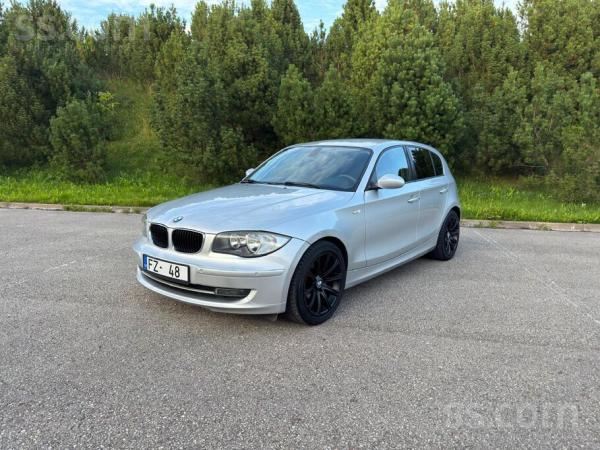 Grey BMW 118 2008 in Talsi, with an engine capacity of 2.00 L and mileage of 266 thousand km for 3200 €, photo 1 on AUTOMOTO.COM.LV