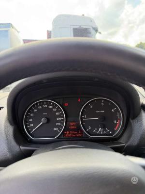 Grey BMW 118 2008 in Vilnius, with an engine capacity of 0.00 L and mileage of 244 thousand km for 2750 €, photo 8 on AUTOMOTO.COM.LV
