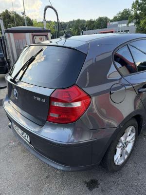 Grey BMW 118 2008 in Vilnius, with an engine capacity of 0.00 L and mileage of 244 thousand km for 2750 €, photo 13 on AUTOMOTO.COM.LV