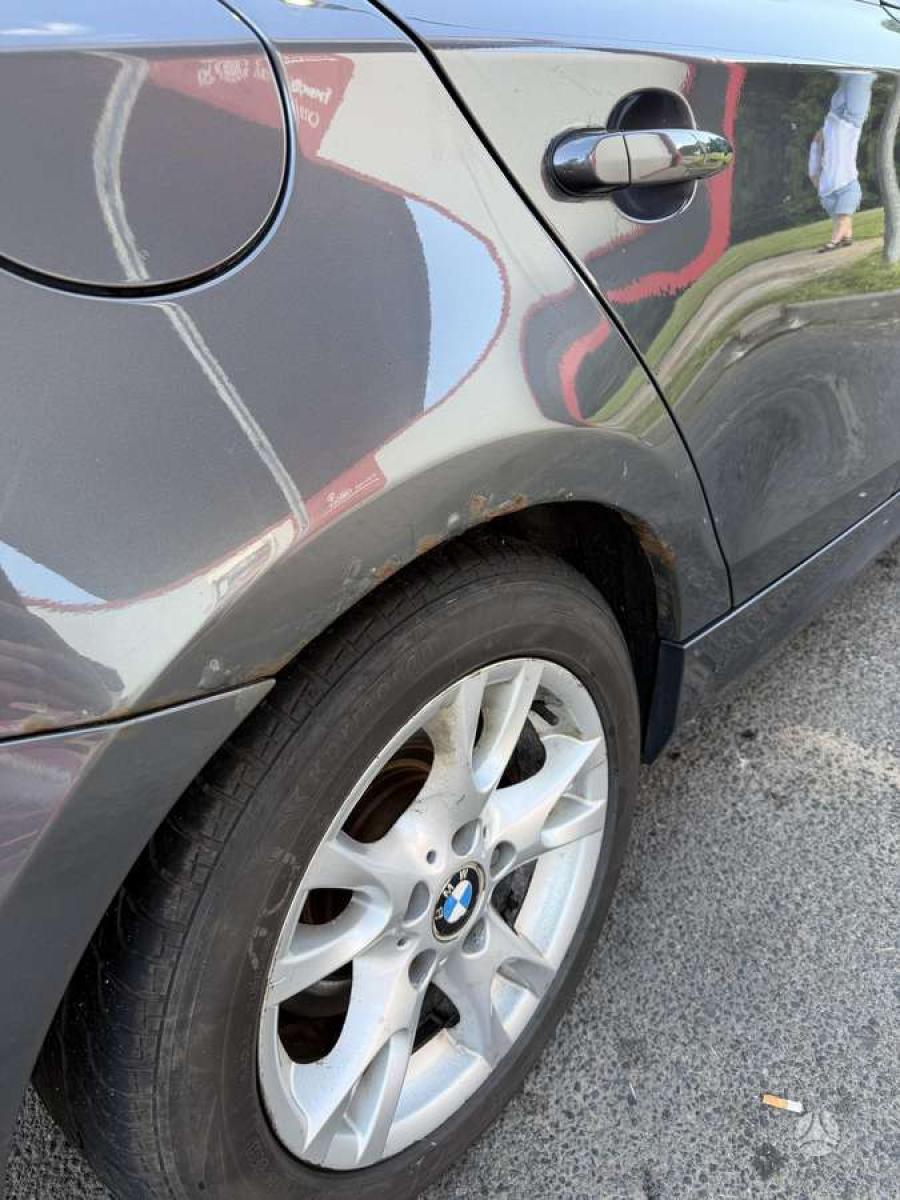 Grey BMW 118 2008 in Vilnius, with an engine capacity of 0.00 L and mileage of 244 thousand km for 2750 €, photo 14 on AUTOMOTO.COM.LV