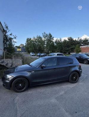 Grey BMW 118 2008 in Vilnius, with an engine capacity of 0.00 L and mileage of 244 thousand km for 2750 €, photo 15 on AUTOMOTO.COM.LV
