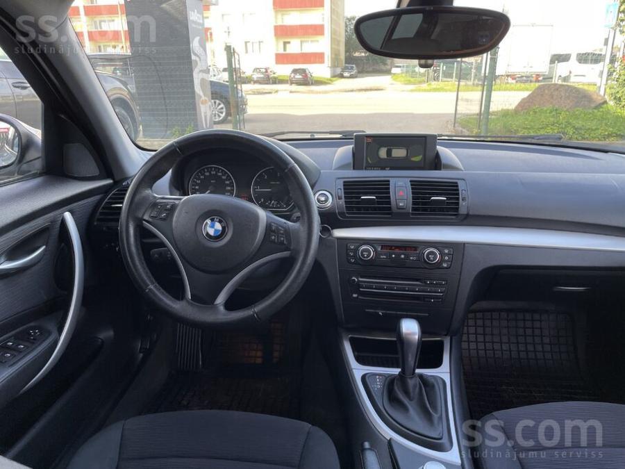 Grey BMW 118 2008 in Talsi, with an engine capacity of 2.00 L and mileage of 265 thousand km for 3200 €, photo 7 on AUTOMOTO.COM.LV
