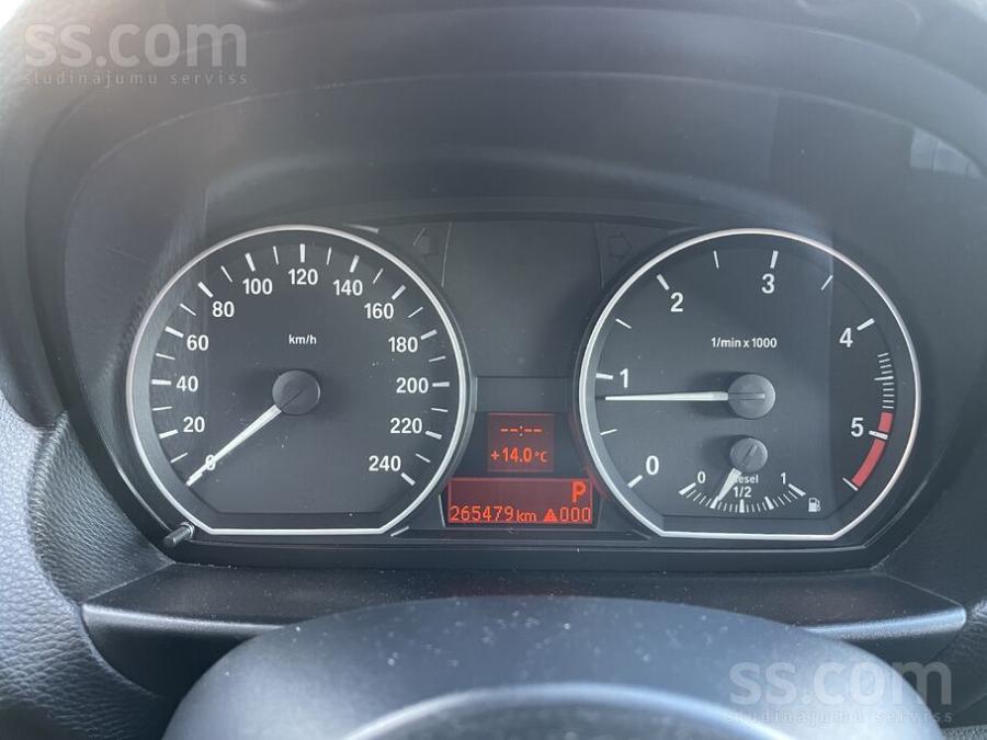 Grey BMW 118 2008 in Talsi, with an engine capacity of 2.00 L and mileage of 265 thousand km for 3200 €, photo 13 on AUTOMOTO.COM.LV