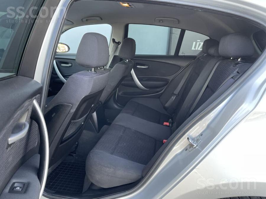Grey BMW 118 2008 in Talsi, with an engine capacity of 2.00 L and mileage of 265 thousand km for 3200 €, photo 21 on AUTOMOTO.COM.LV