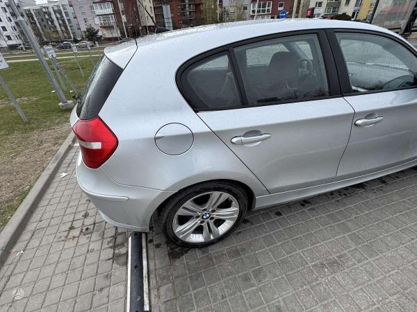 Pelēks BMW 118 2008 Viļņa, ar dzinēja tilpumu 2.00 L un nobraukumu 317 tūkst. km par 2500 €, foto 6 vietnē AUTOMOTO.COM.LV