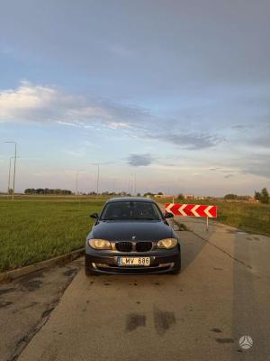 Серый БМВ 118 2008 в Радвилишкис, объемом двигателя 2.00 л и пробегом 359 тыс. км за 2500 €, фото  на AUTOMOTO.COM.LV