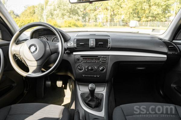 Pelēks BMW 118 2008 Jelgava, ar dzinēja tilpumu 2.00 L un nobraukumu 347 tūkst. km par 4500 €, foto 10 vietnē AUTOMOTO.COM.LV
