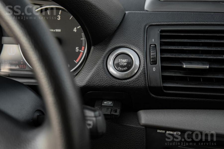Pelēks BMW 118 2008 Jelgava, ar dzinēja tilpumu 2.00 L un nobraukumu 347 tūkst. km par 4500 €, foto 11 vietnē AUTOMOTO.COM.LV