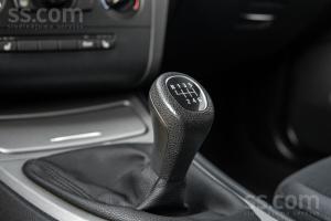 Pelēks BMW 118 2008 Jelgava, ar dzinēja tilpumu 2.00 L un nobraukumu 347 tūkst. km par 4500 €, foto 15 vietnē AUTOMOTO.COM.LV